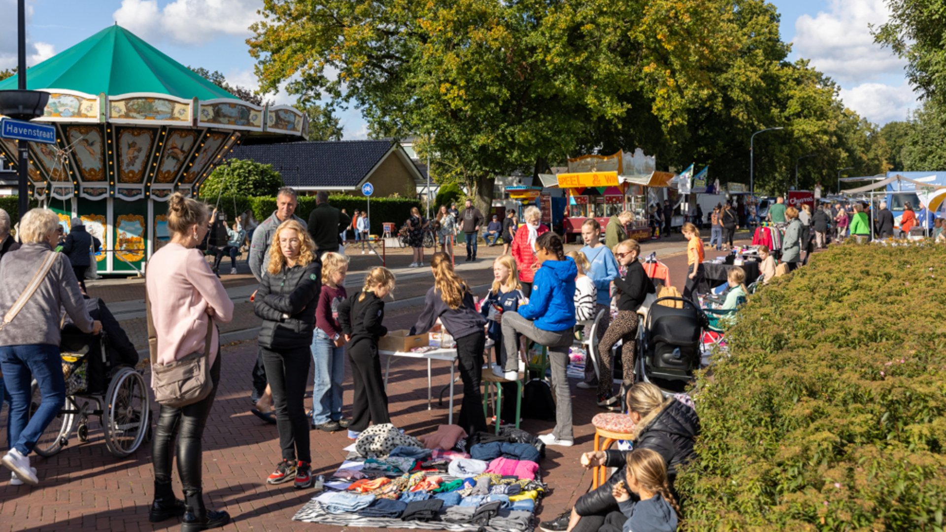 ZO!34 - In Beeld: Gezellig druk op jaarmarkt Erica